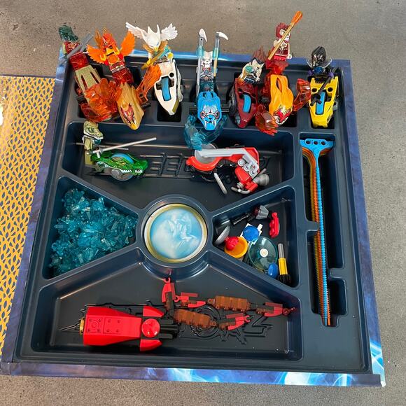 Lego | Toys | Lego Legends Of Chima Set With Storage Box 8 Mini Figures ...